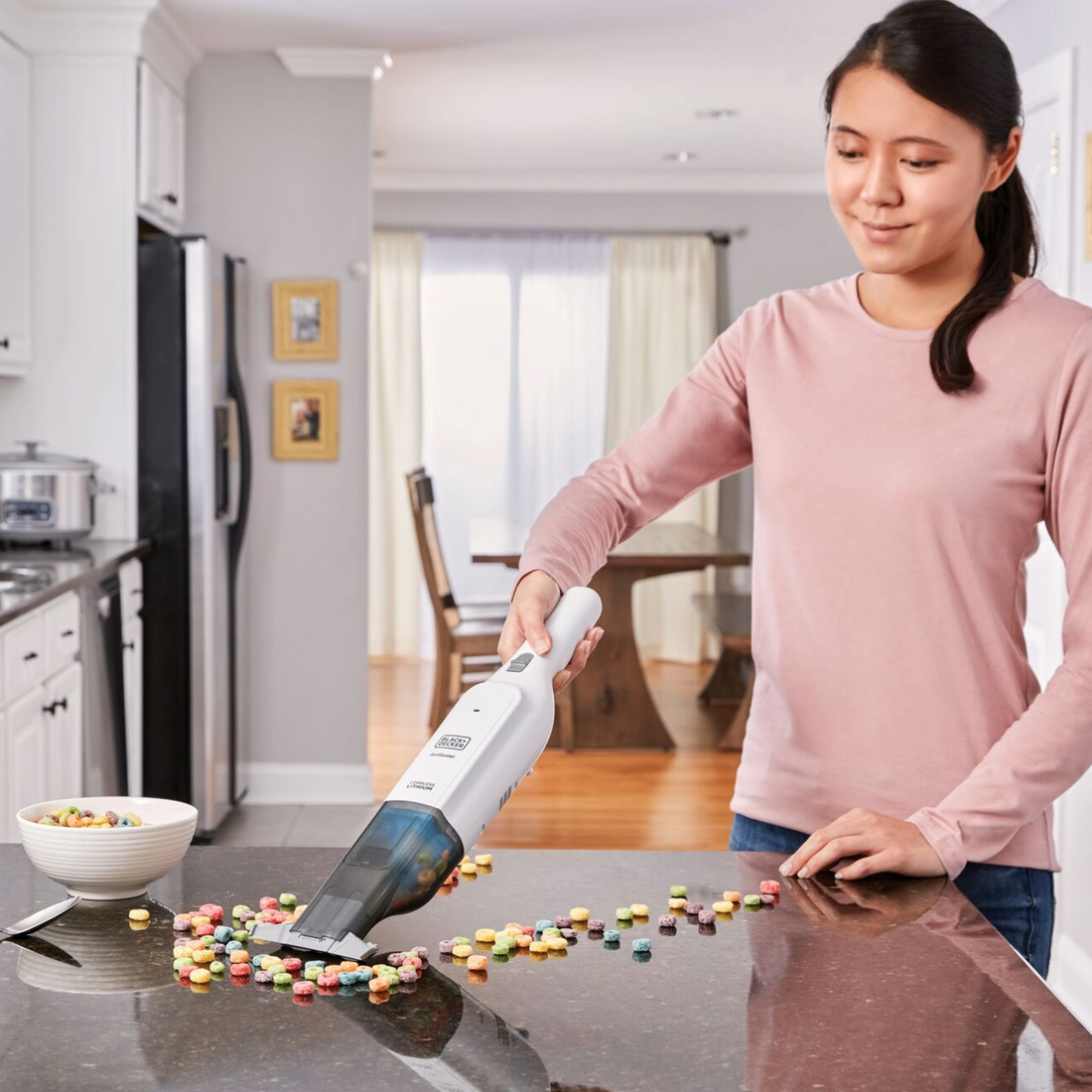 Quick Clean dustbuster® | BLACK+DECKER